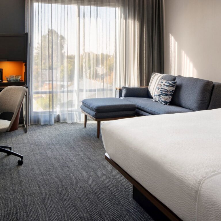 Courtyard Experience - Courtyard by Marriott